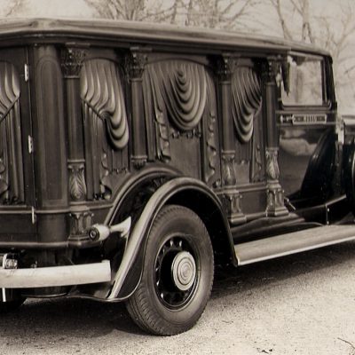 Driving the Dead, A History of the Hearse - TalkDeath